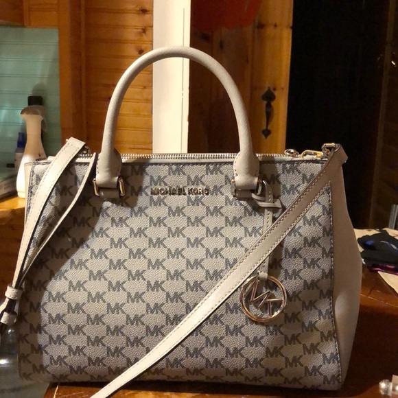 Michael Kors | Bags | Mk Grey With Silver Hardware | Poshmark